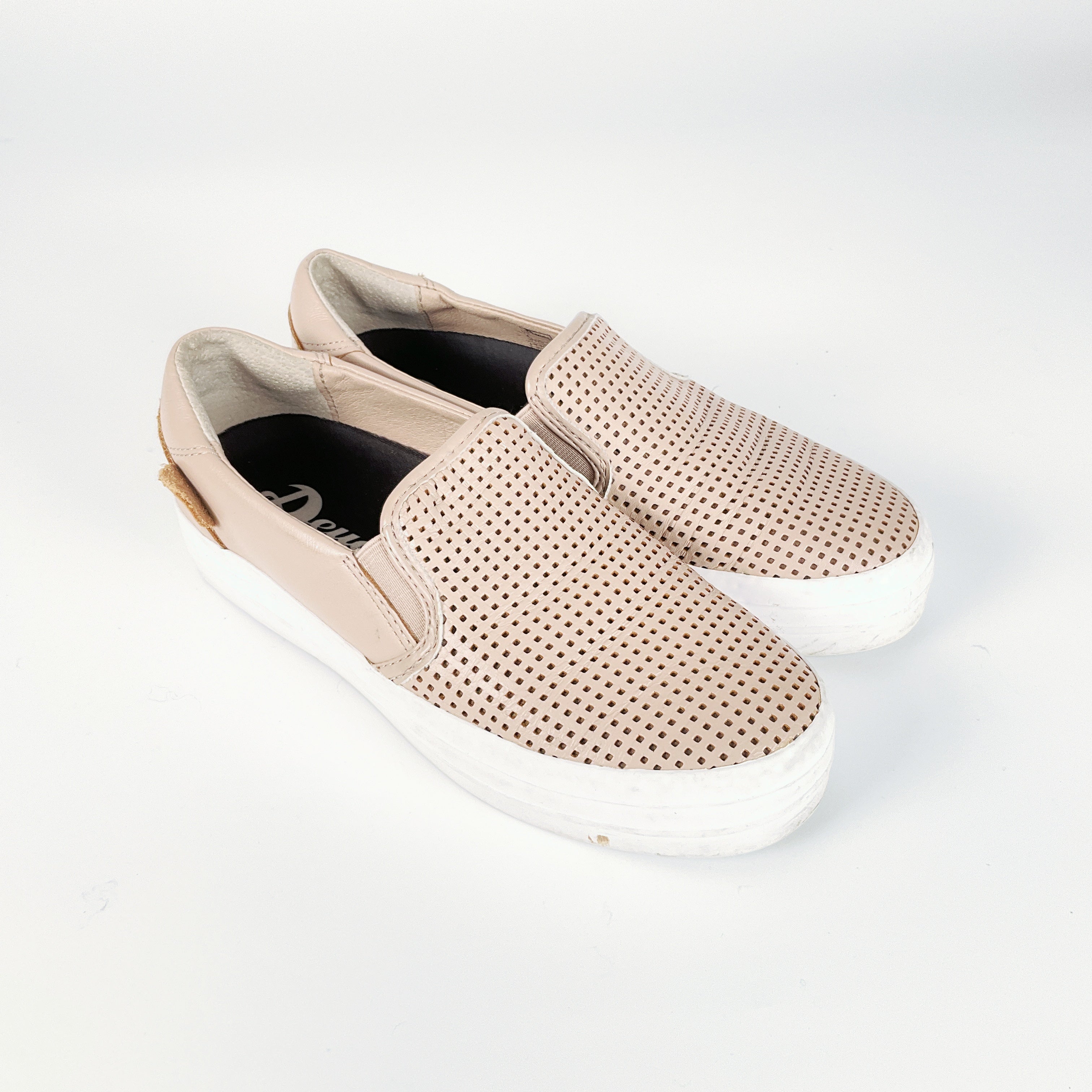 Deuce Generation - Dual Core - Beige Sneakers – SPCA Op Shops