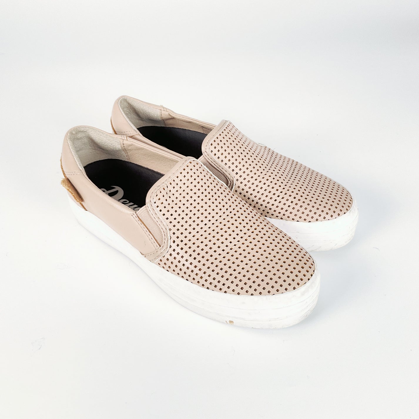 Deuce Generation - Dual Core - Beige Sneakers – SPCA Op Shops